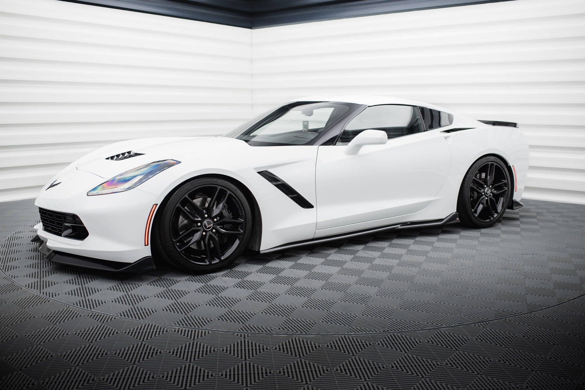 Dokładki Progów V.2 Chevrolet Corvette Stingray C7 | Nasza Oferta ...