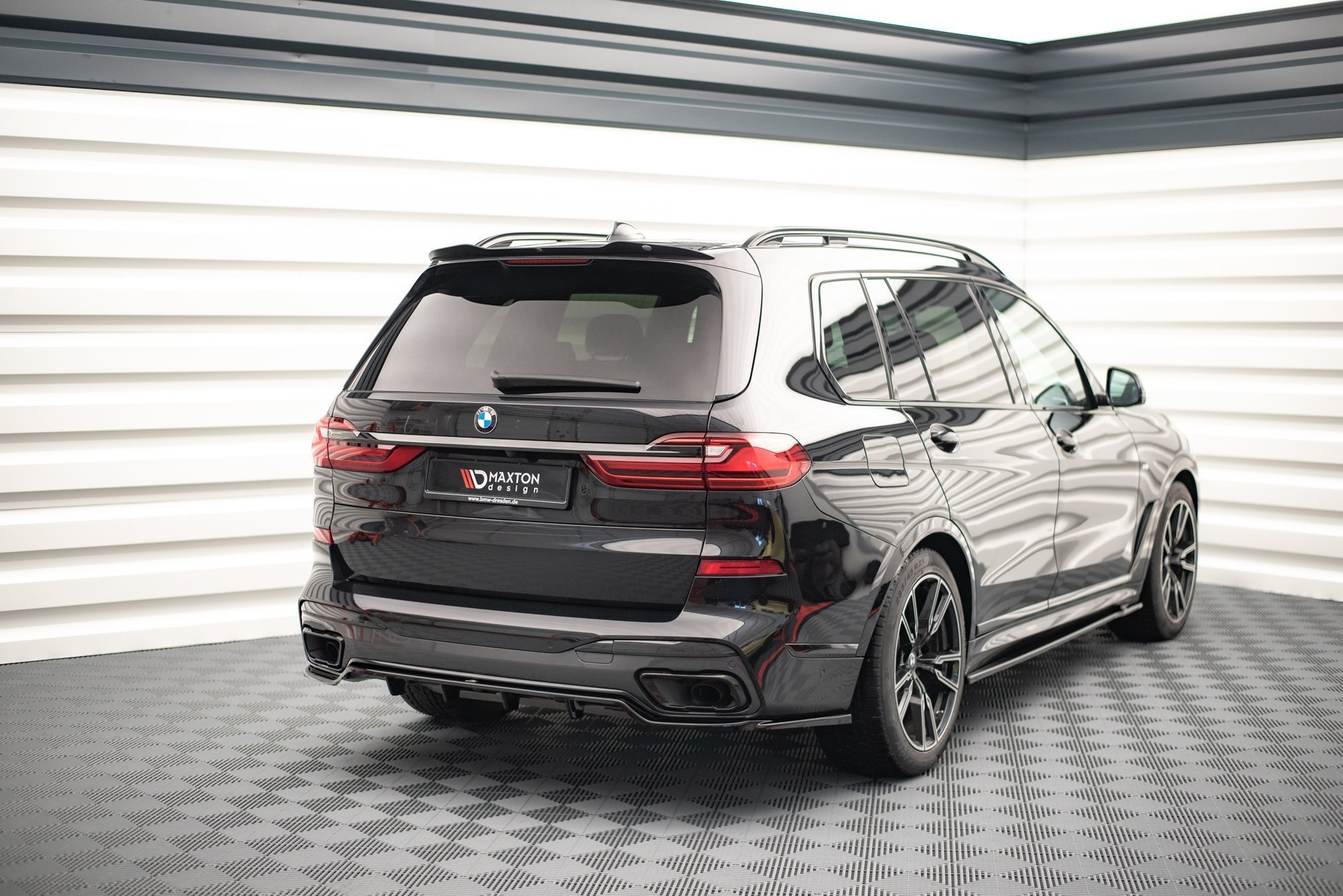 Spoiler Cap BMW X7 M-Pack G07 Gloss Black | Nasza Oferta \ BMW \ X7 ...